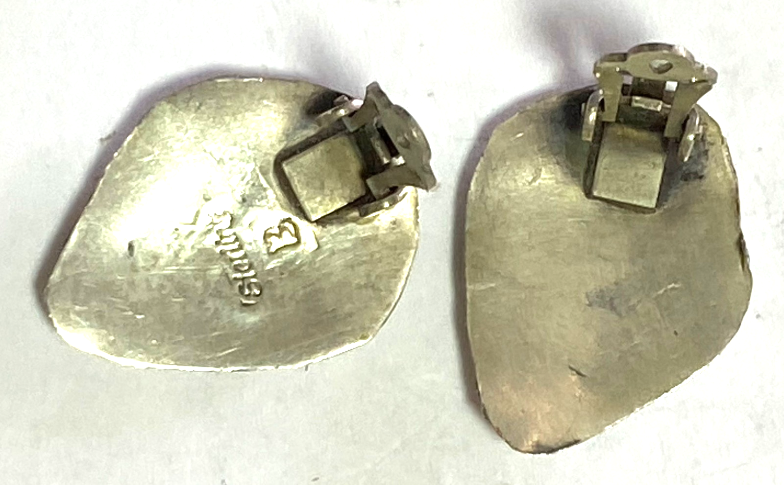 Sterling Silver Signed B Bear Claw Shadow Box Clip On Round Earrings 2 ...