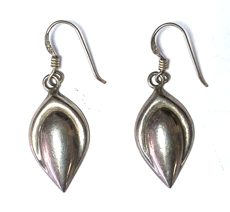 Sterling Silver Teardrop Tulip Leaf Dangle Hook 39mm x 13mm Earrings ...